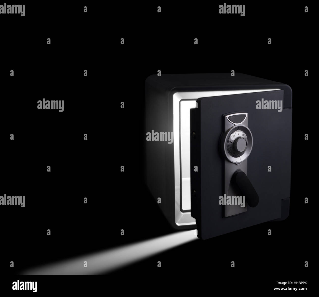 Light coming out of box hi-res stock photography and images - Alamy