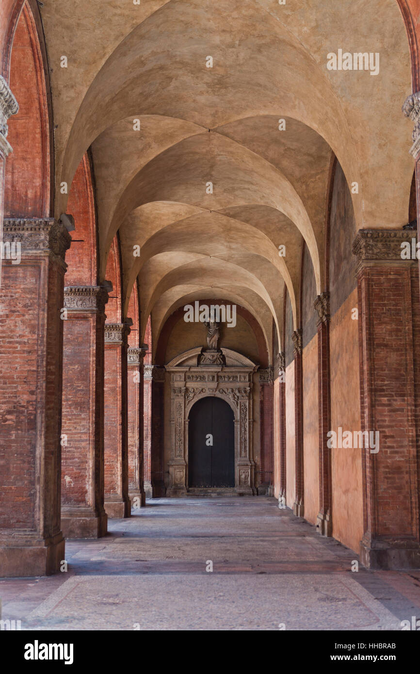 corridor, monument, arch, diagonal, arcade, direction, vertical ...