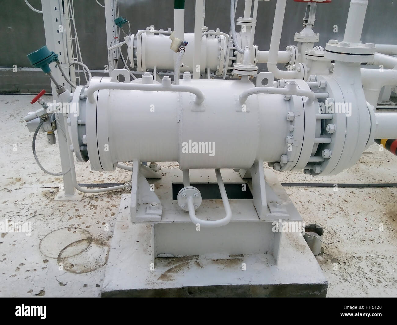 The pump for pumping hot products of oil refining. Equipment refinery ...