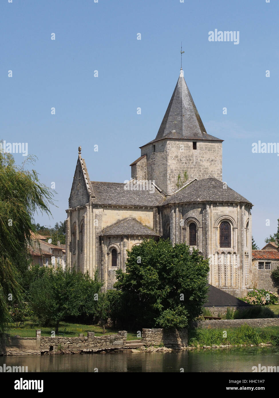 church, tree, trees, stone, europe, france, catholic, column, roman ...