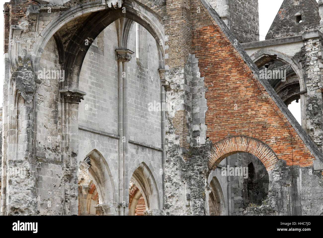 Partly ruined medieval church hi-res stock photography and images - Alamy