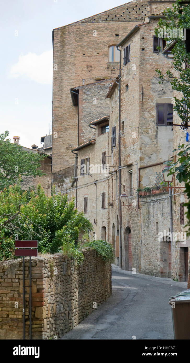 house, building, city, town, tuscany, street, road, italy, buildings ...