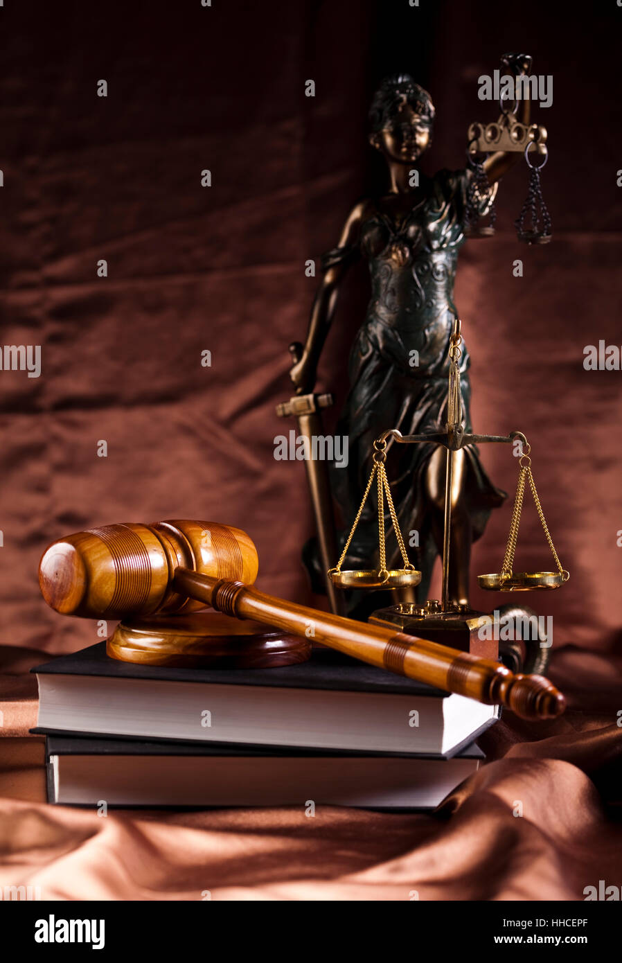 woman, lady, statue, law, justice, judge, legal, woman, gesture, order ...