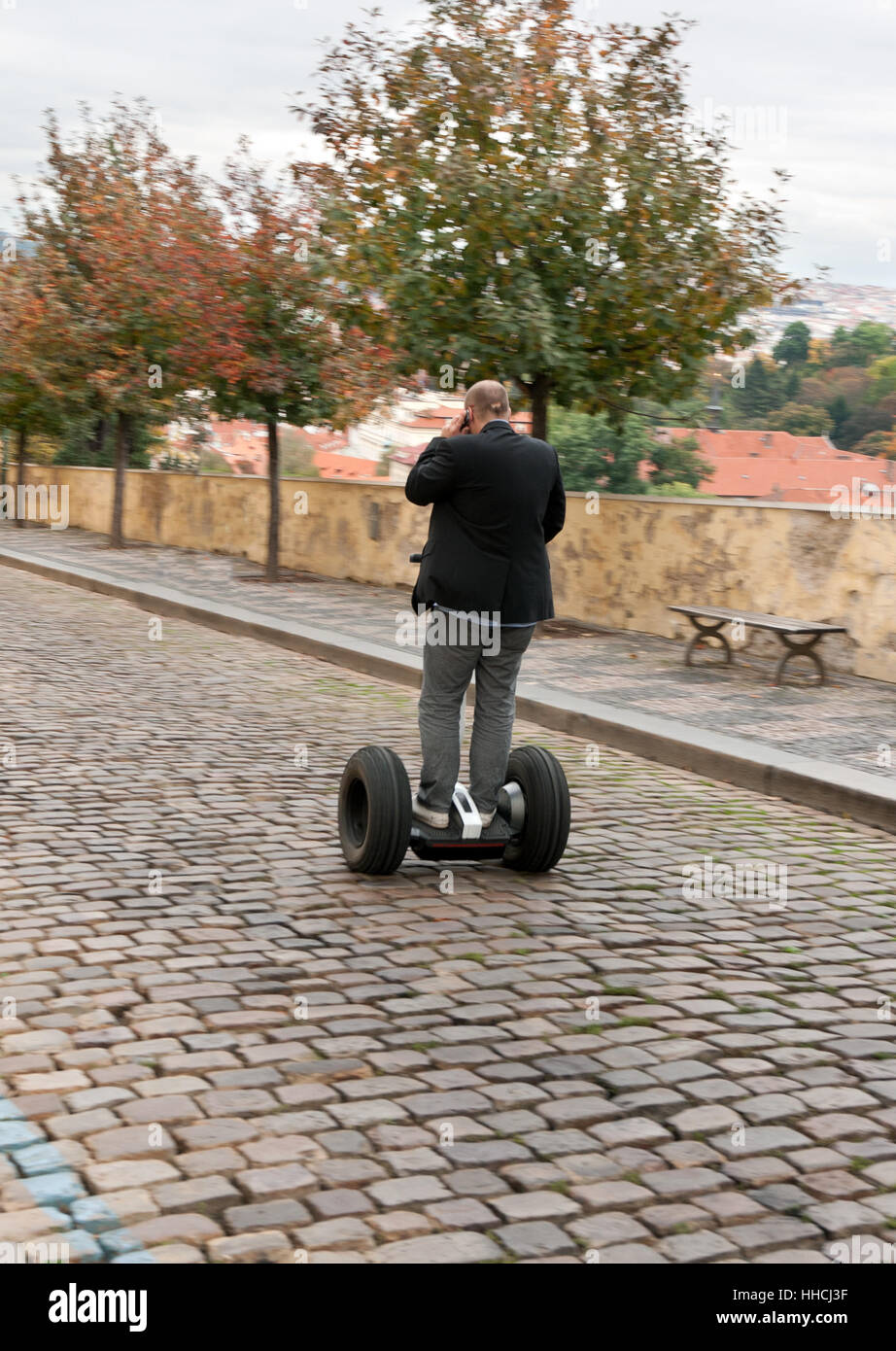 Cars moving people cycle hi-res stock photography and images - Alamy