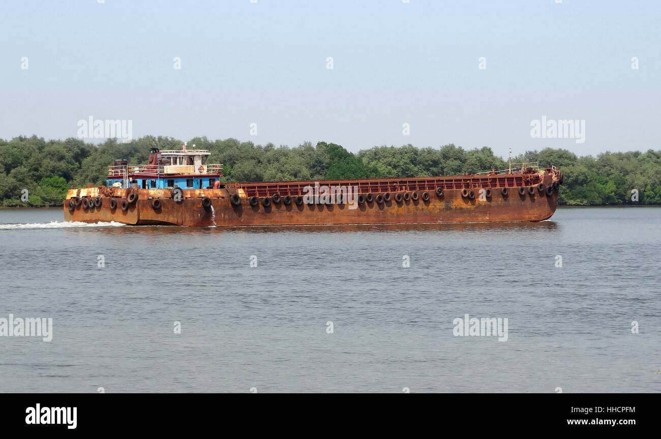 Mandovi fluss indien hi-res stock photography and images - Alamy