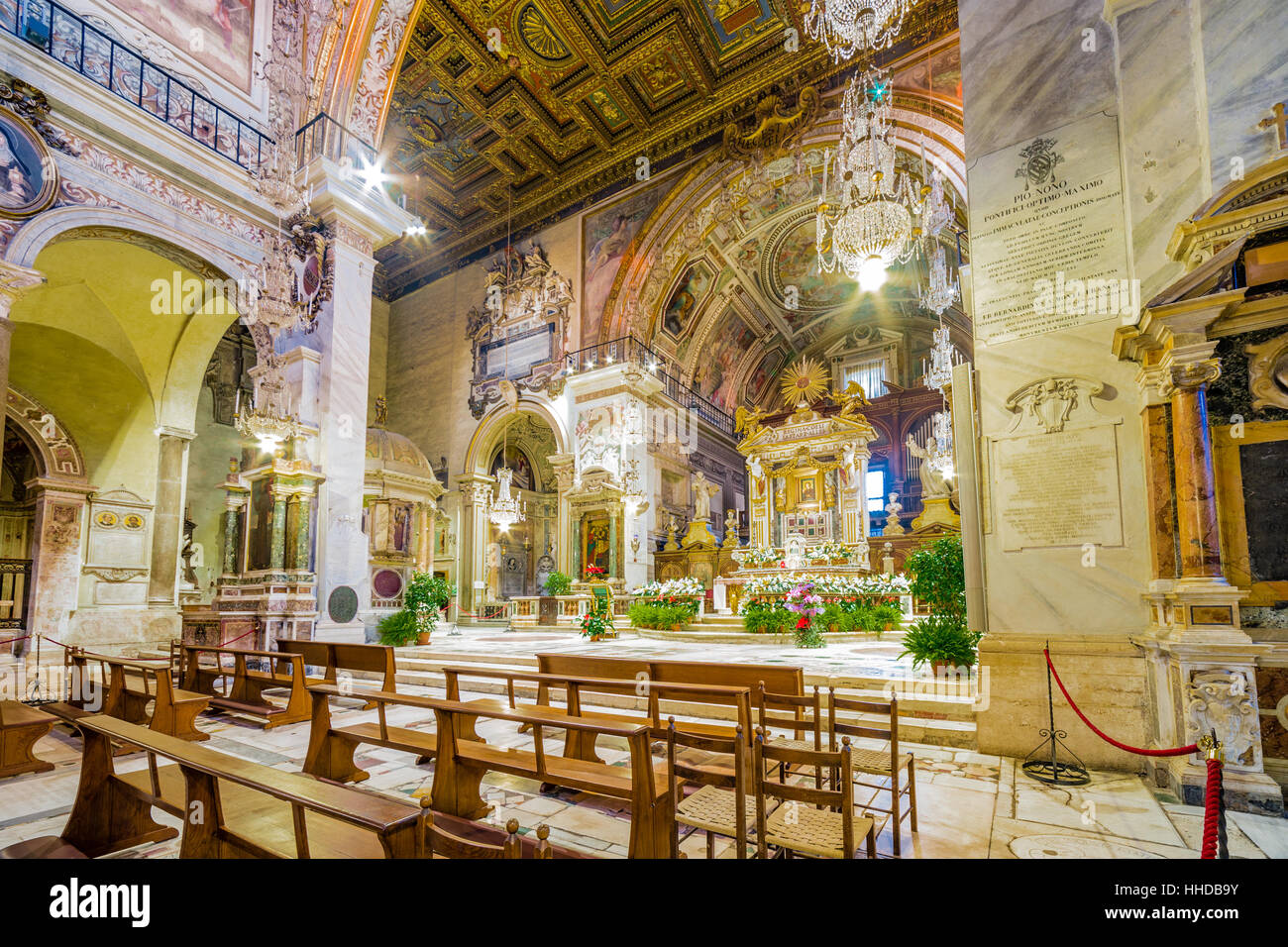 catholic church interior in Rome, Italy Stock Photo - Alamy