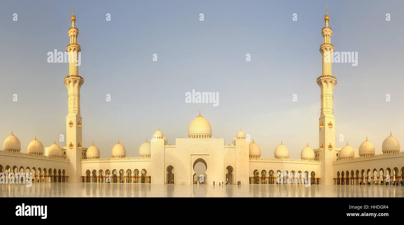 Sheikh Zayed Grand Mosque Stock Photo - Alamy