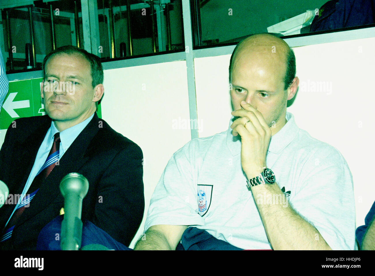 Attilio lombardo crystal palace hi-res stock photography and images - Alamy