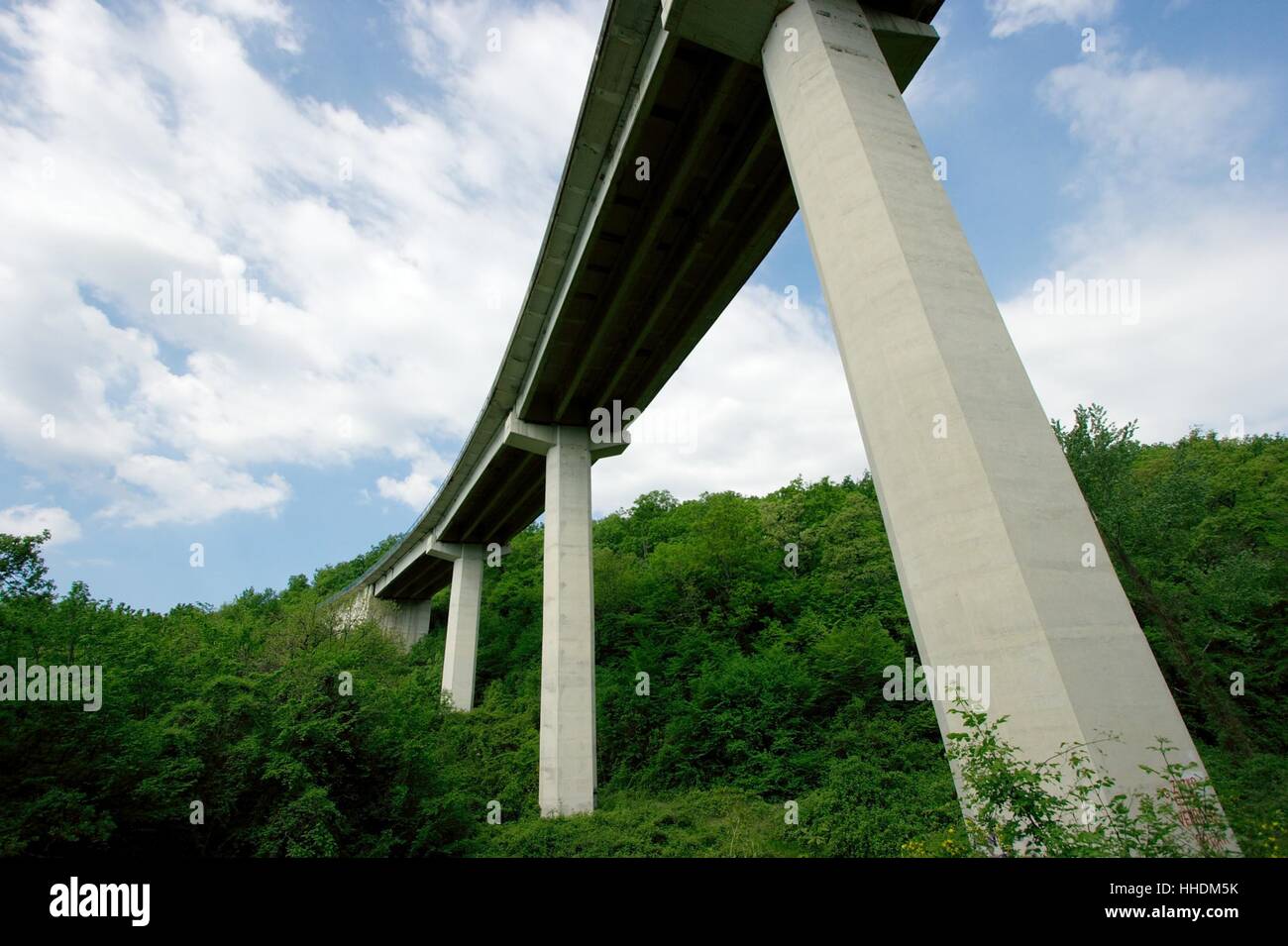 Highway viaduct over a green valley Stock Photo - Alamy
