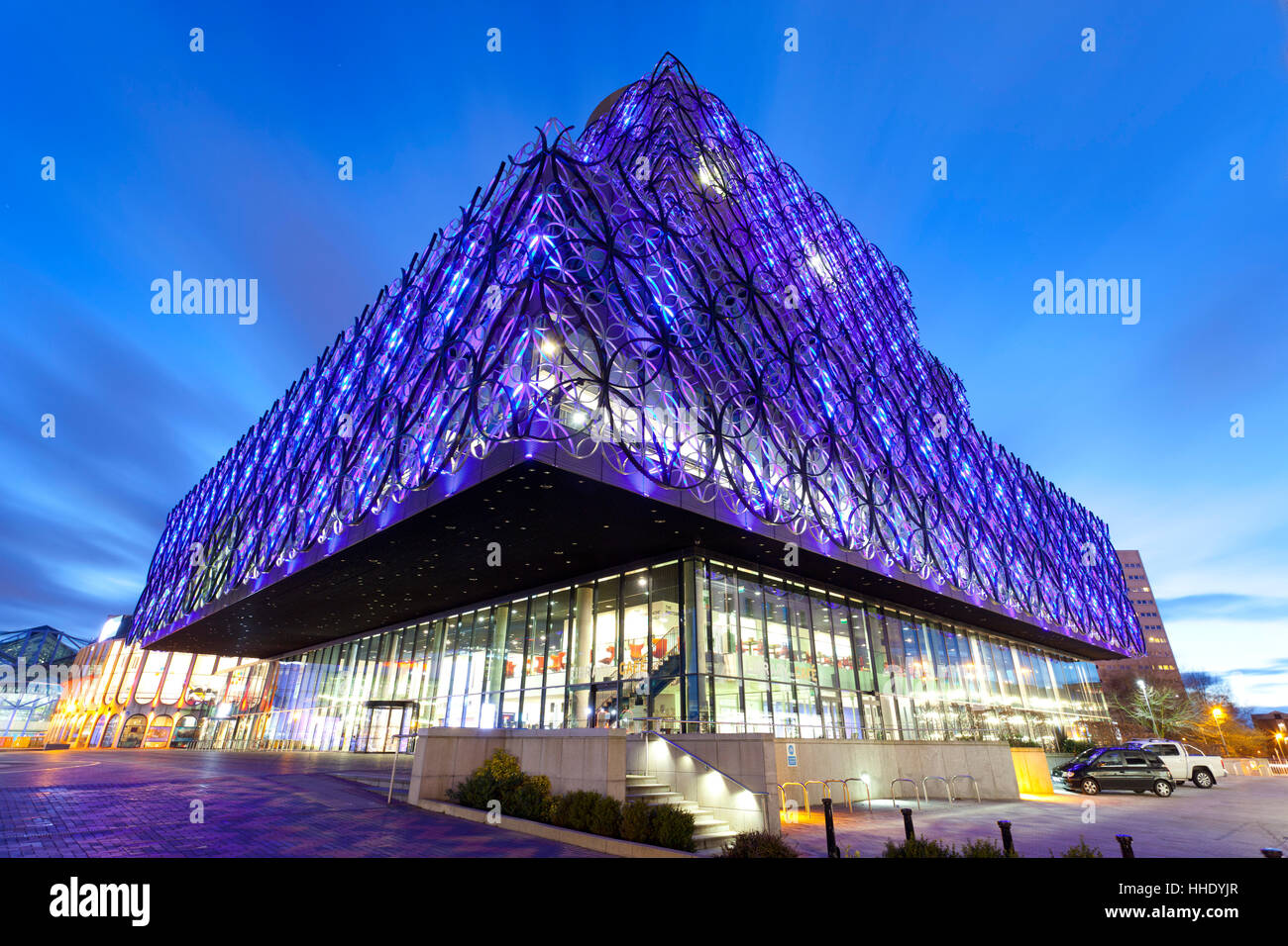Birmingham library night hi-res stock photography and images - Alamy