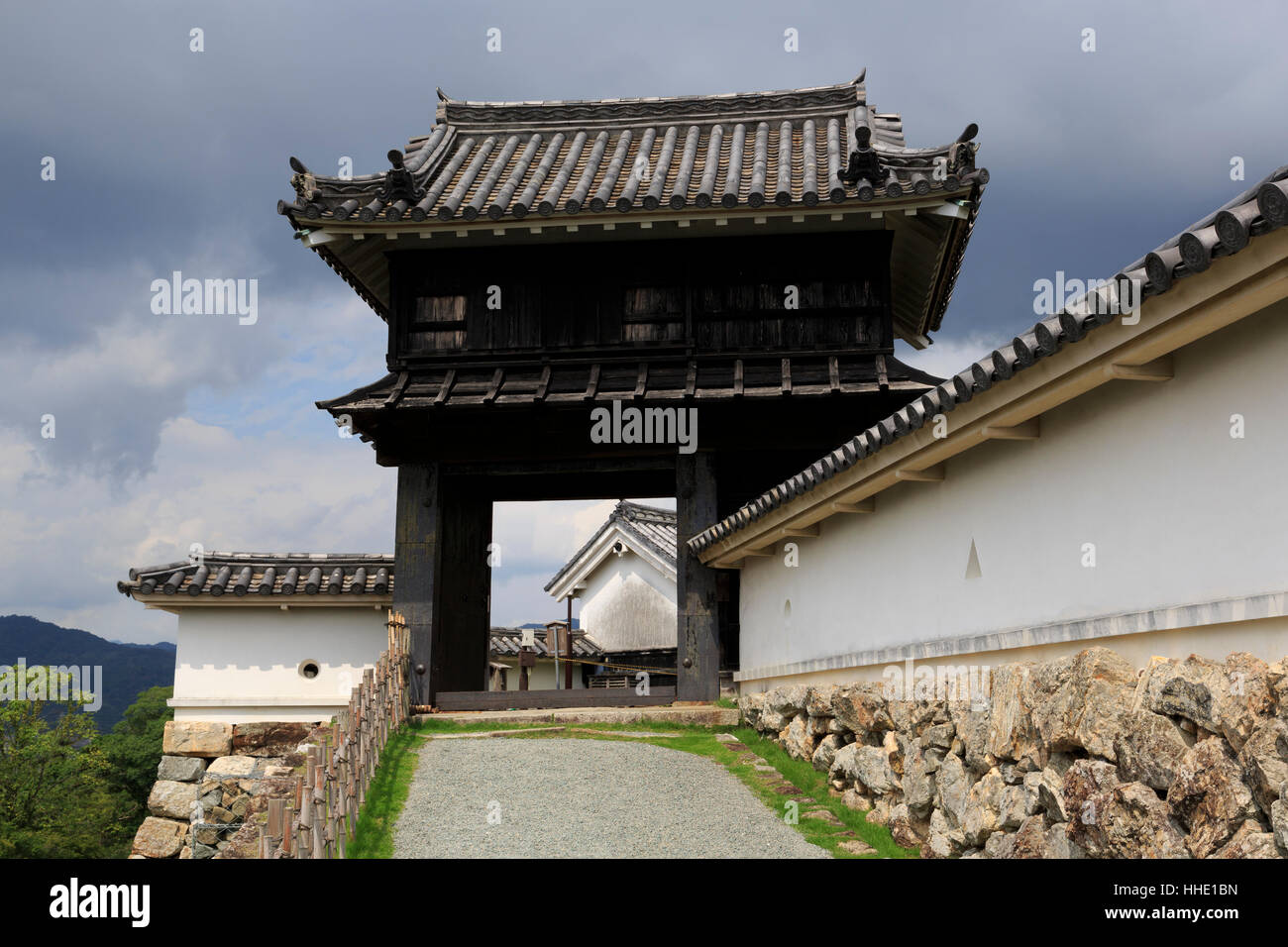 Japanese castle gate hi-res stock photography and images - Alamy