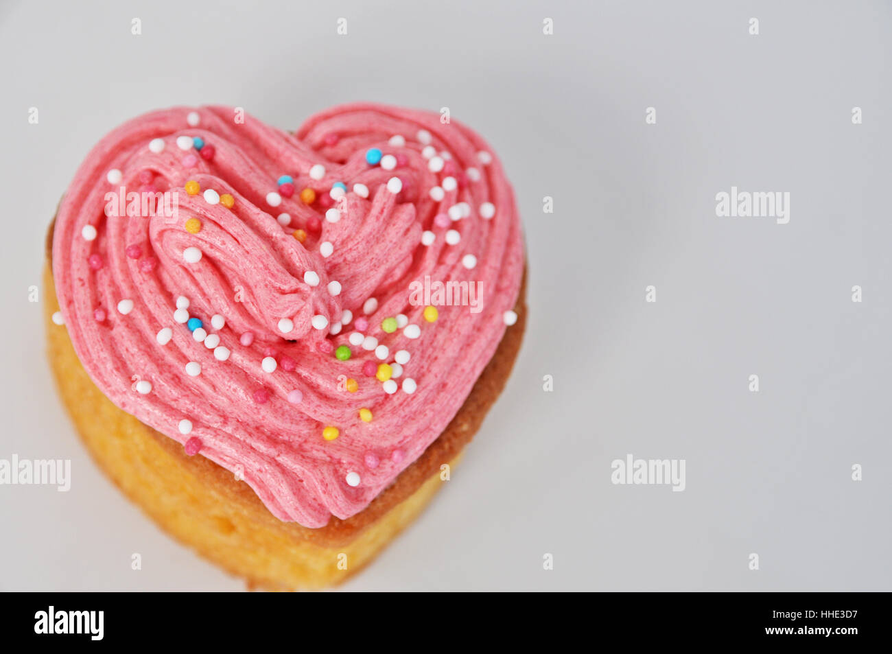 heart shape muffin Stock Photo - Alamy