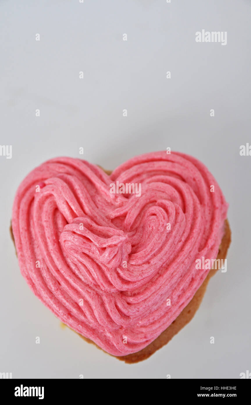 heart shape muffin Stock Photo - Alamy