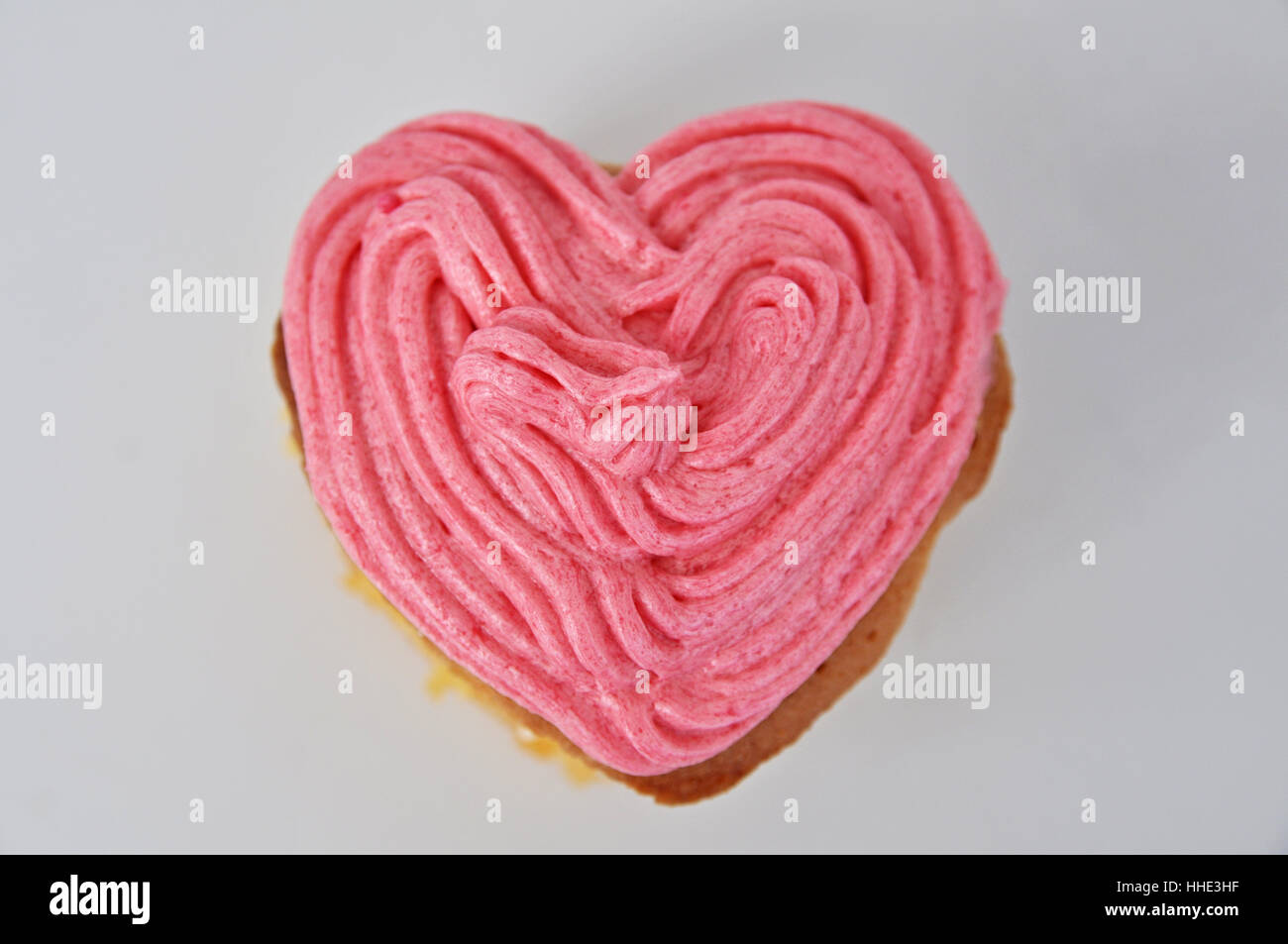 heart shape muffin Stock Photo - Alamy