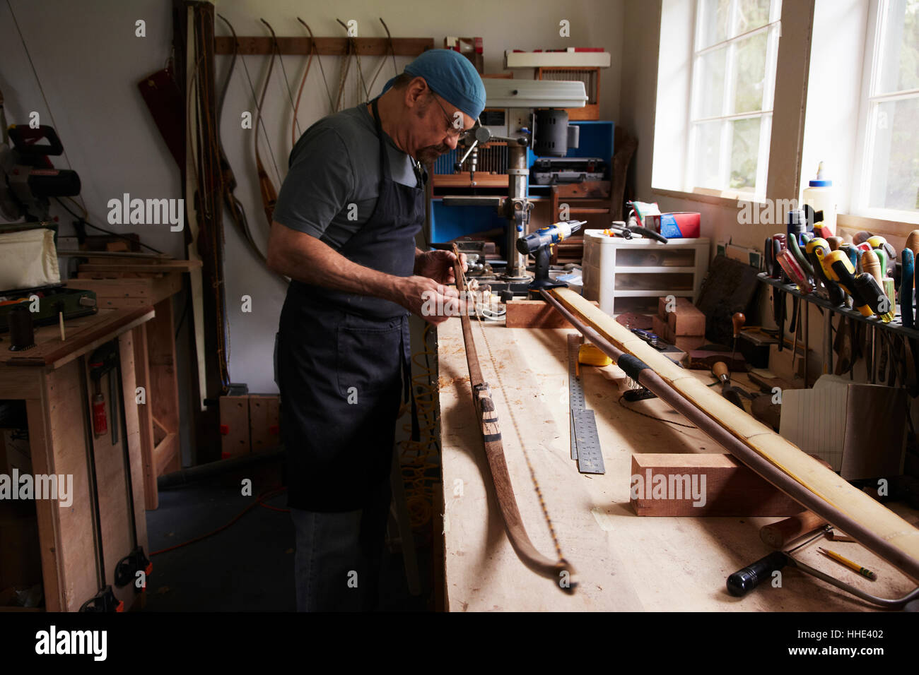 Bow maker hi-res stock photography and images - Alamy
