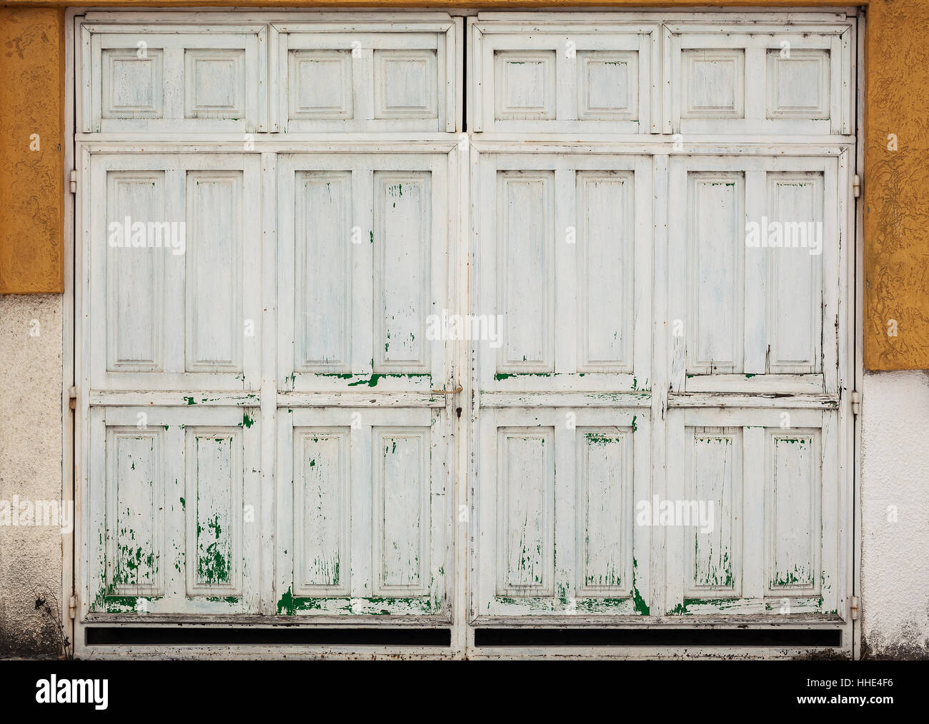 Old fashioned wooden door hi-res stock photography and images - Alamy