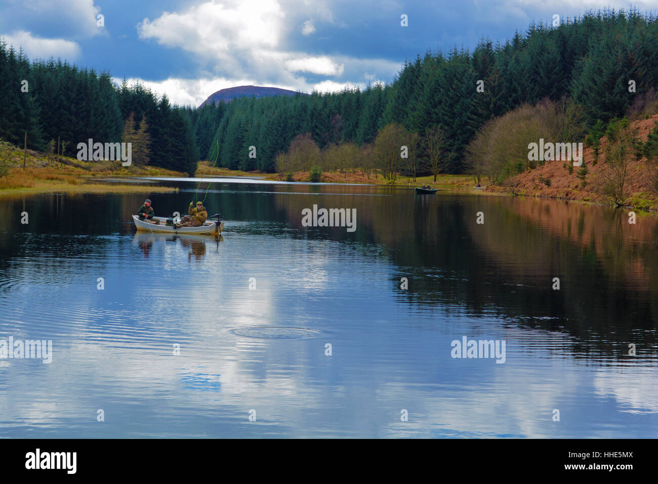 Loch fishing hi-res stock photography and images - Alamy
