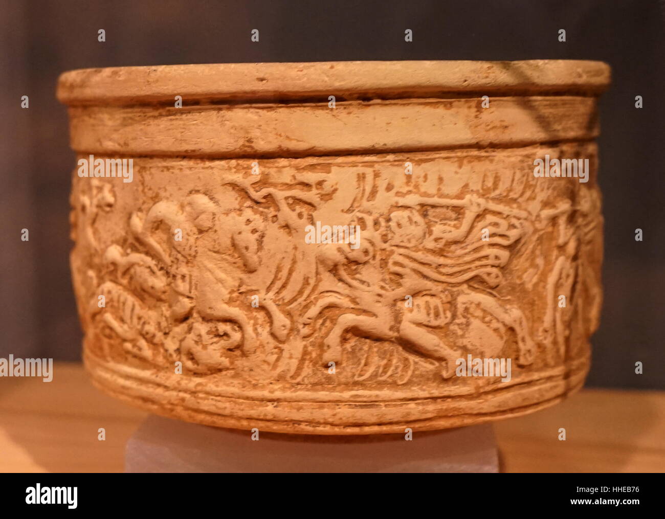 Roman bowl hi-res stock photography and images - Alamy