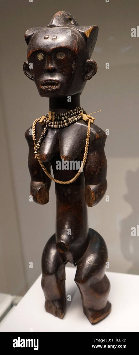 Fang tribe hi-res stock photography and images - Alamy