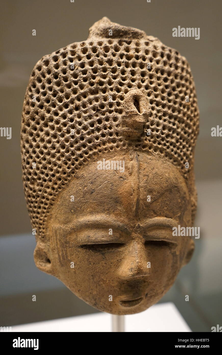 Funerary memorial portrait earthenware; Akan tribe; Ghana; West Africa ...