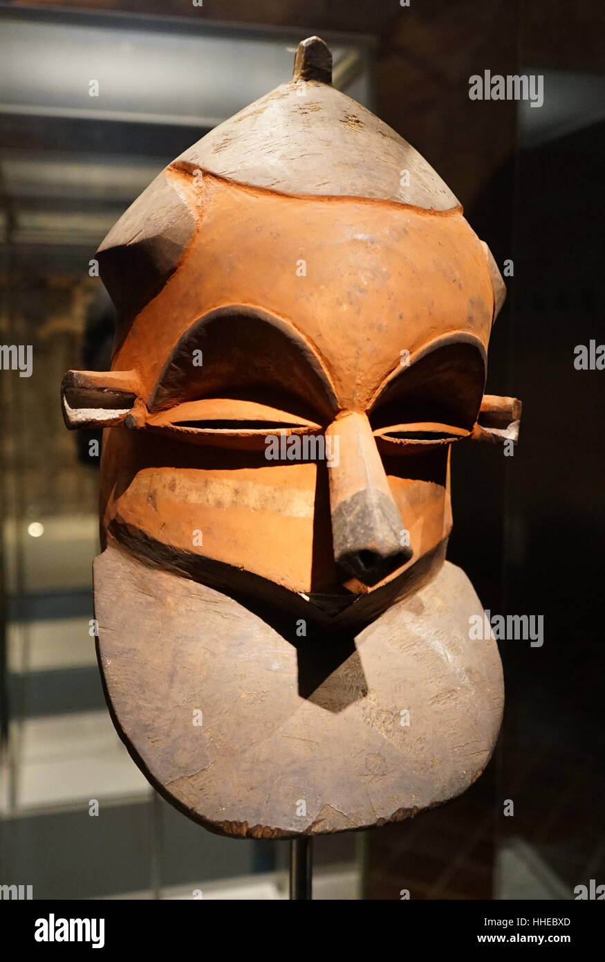 African mask congo hi-res stock photography and images - Alamy