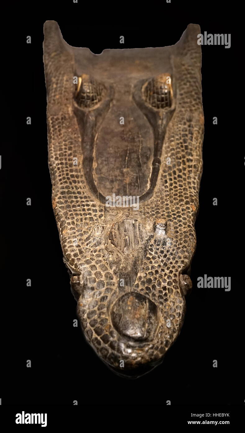 Sepik canoe hi-res stock photography and images - Alamy