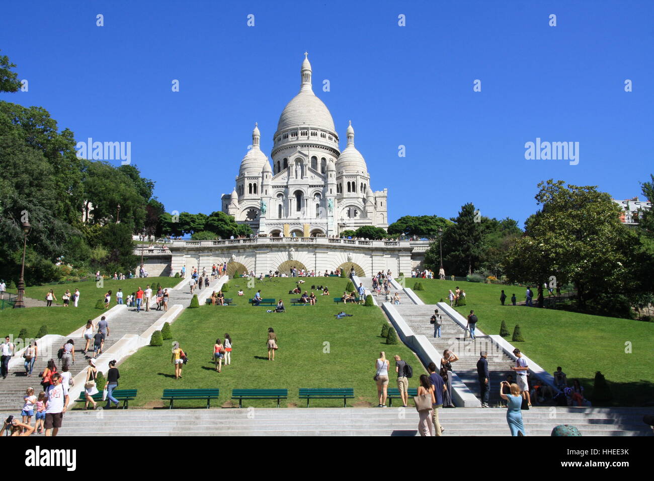 basilica sacr-cS ur paris Stock Photo - Alamy