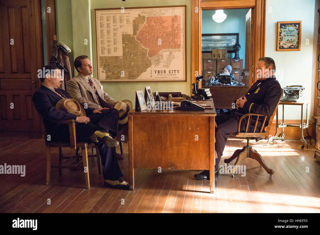 LIVE BY NIGHT, from left: Chris Messina, Ben Affleck, Chris Cooper ...