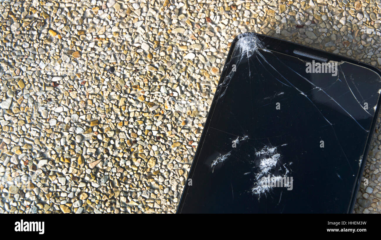 Cellphone smartphone drop on ground hi-res stock photography and images ...