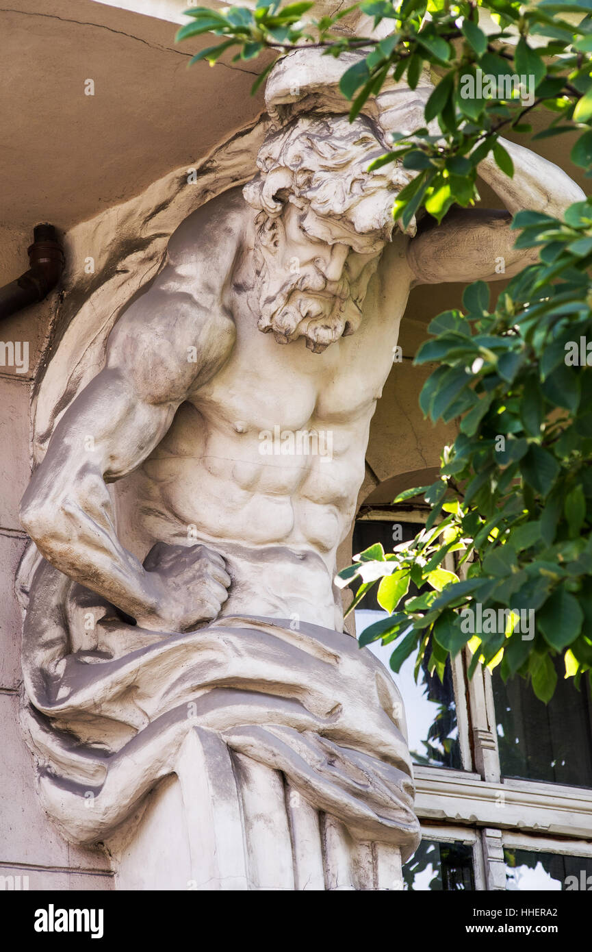 Sculpture of atlas hi-res stock photography and images - Alamy