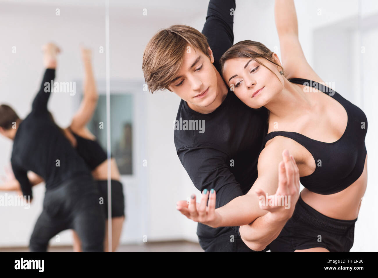Professional dancers hi-res stock photography and images - Alamy
