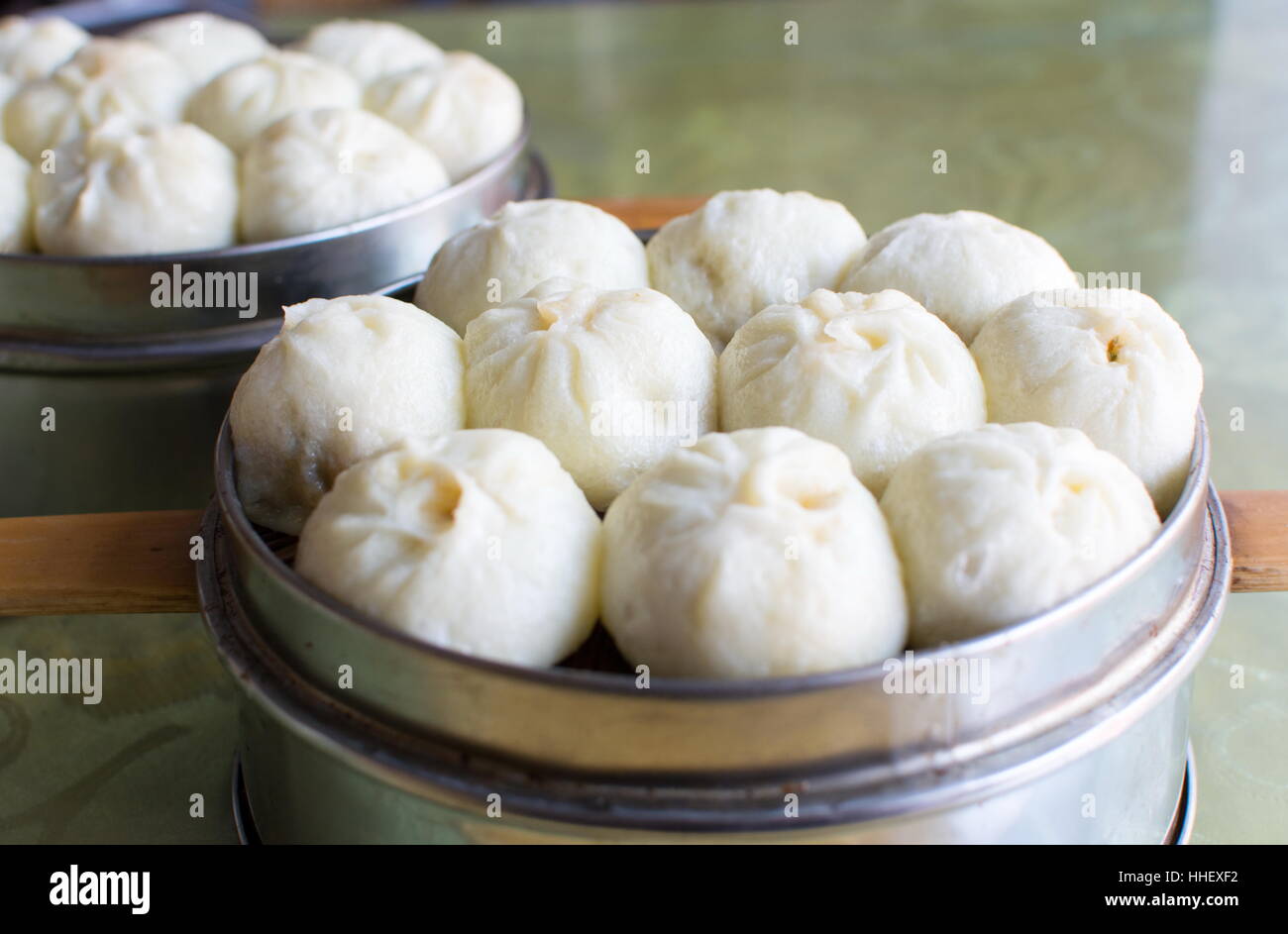 Steamed buns hi-res stock photography and images - Alamy