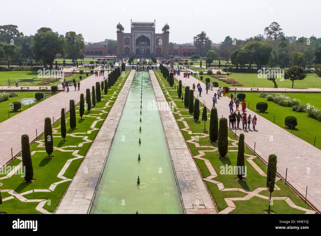 Looking back at the main gate from the Taj Mahal Stock Photo - Alamy