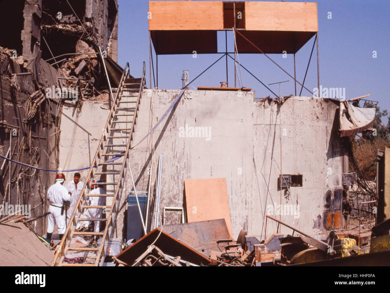 Fuel rod tank. UNSCOM 14 (IAEA) inspection to the Tuwaitha Nuclear ...