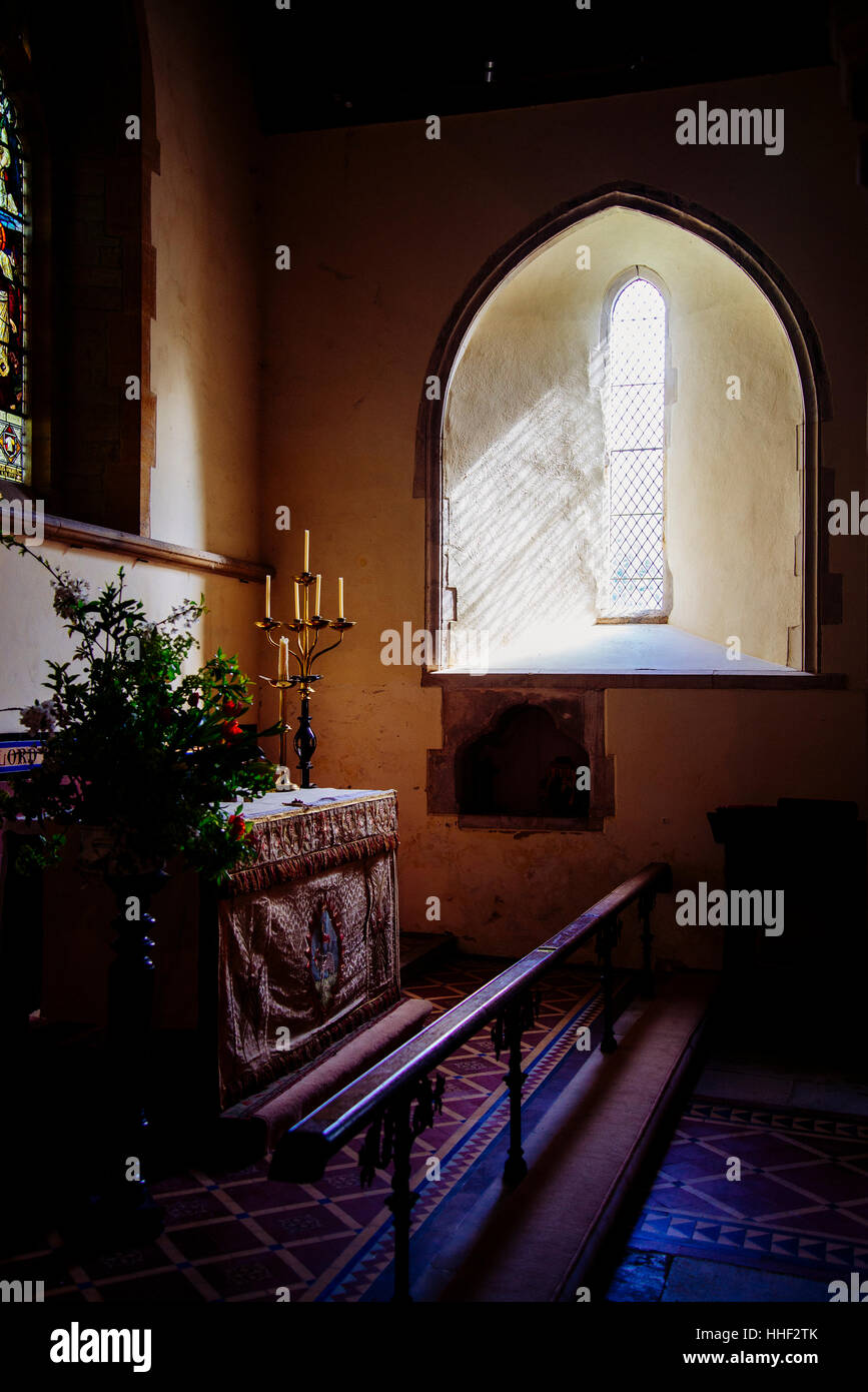Church window light beams hi-res stock photography and images - Alamy