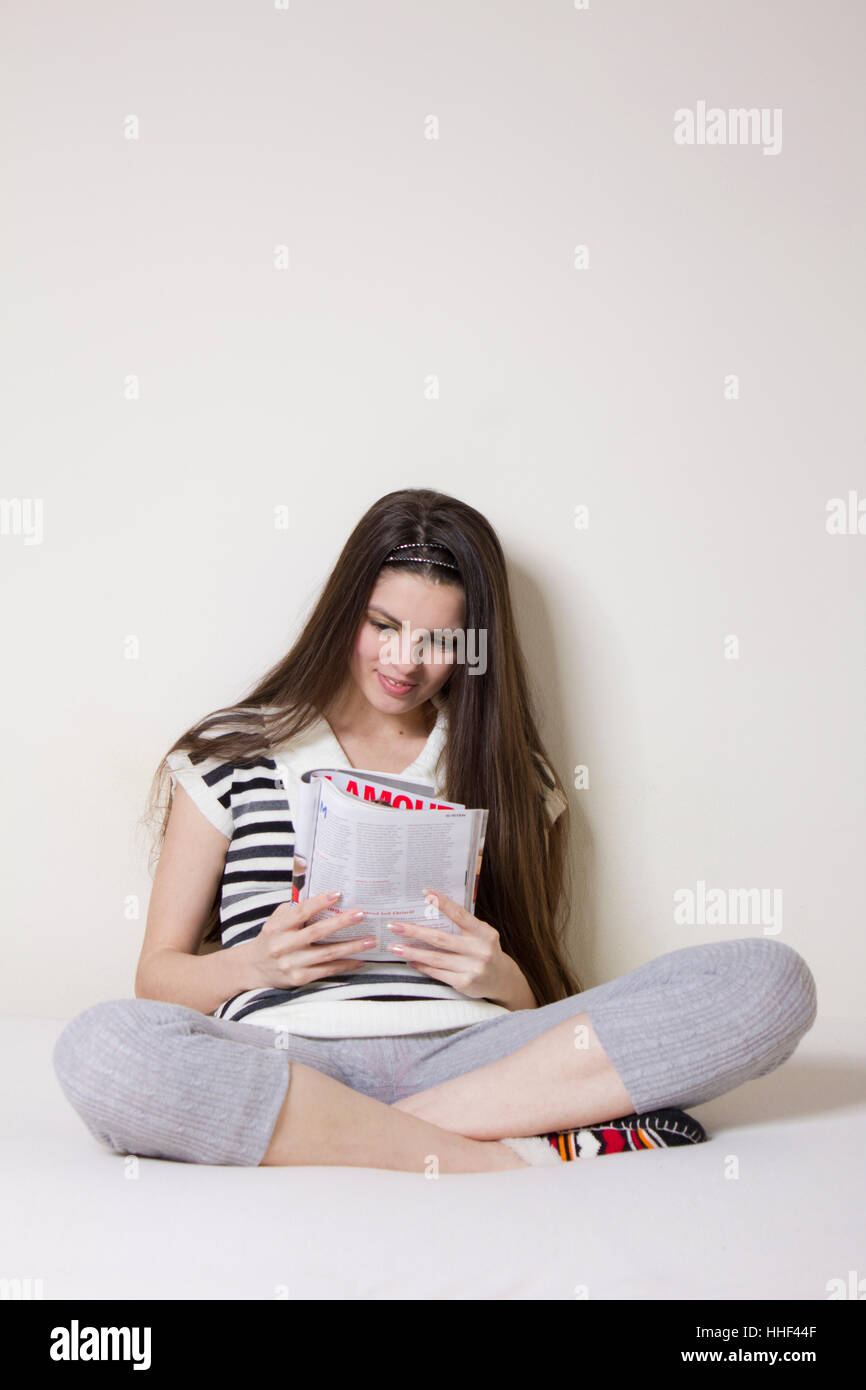 woman, newspaper, journal, humans, human beings, people, folk, persons ...