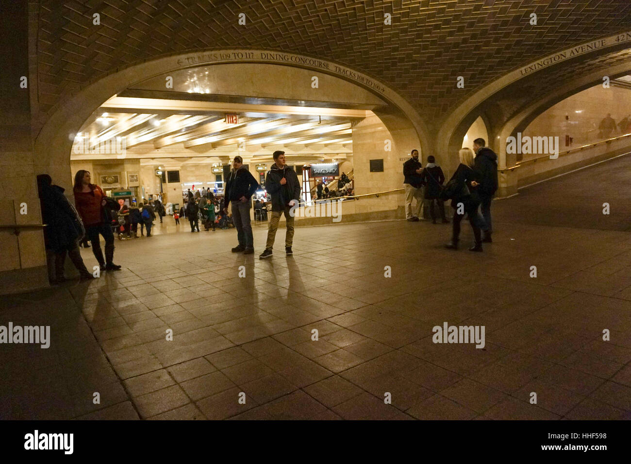 Whispering gallery hi-res stock photography and images - Alamy