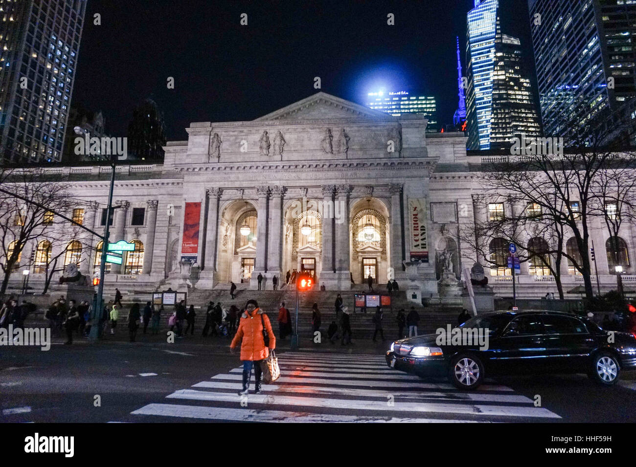 New York Public Library at night Stock Photo - Alamy