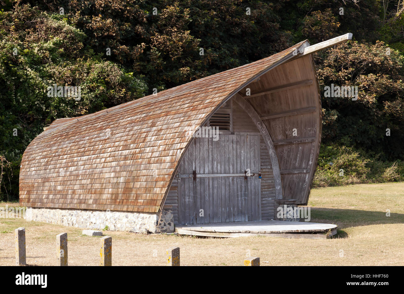 The Endeavour Centre at St Margret's Bay, a striking beach hut ...
