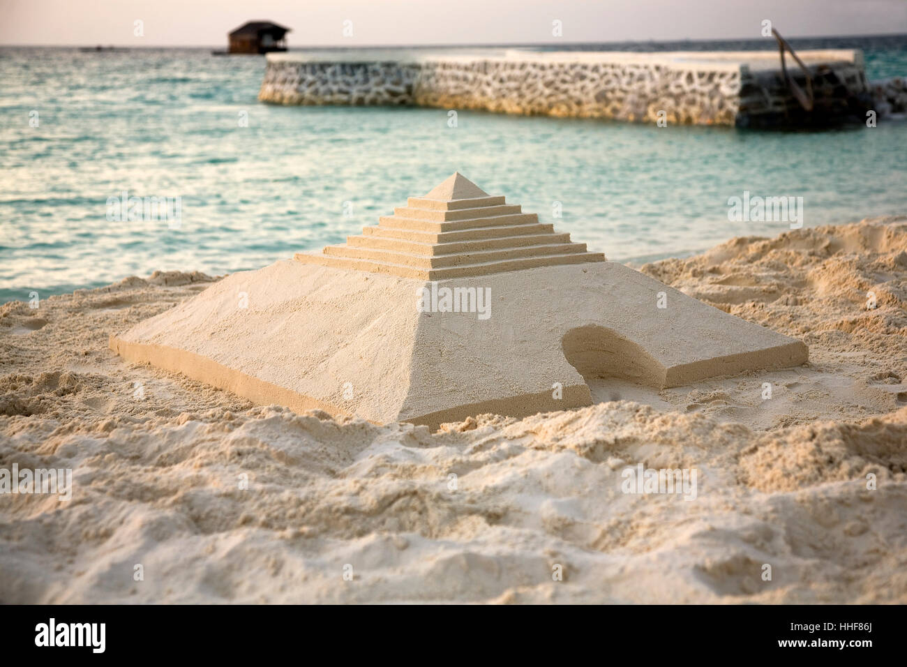 art, beach, seaside, the beach, seashore, summer, summerly, pyramid ...