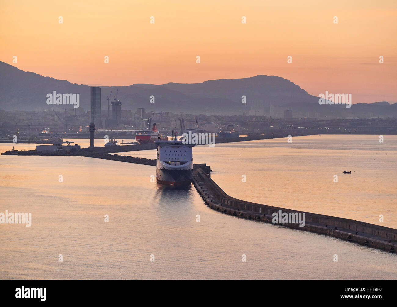 Stena sunrise hi-res stock photography and images - Alamy