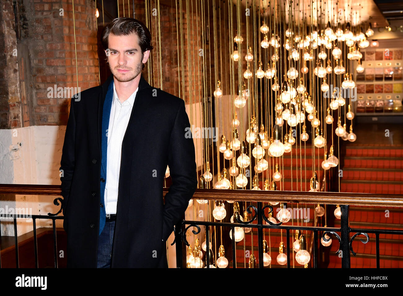 Andrew garfield hacksaw ridge hi-res stock photography and images - Alamy