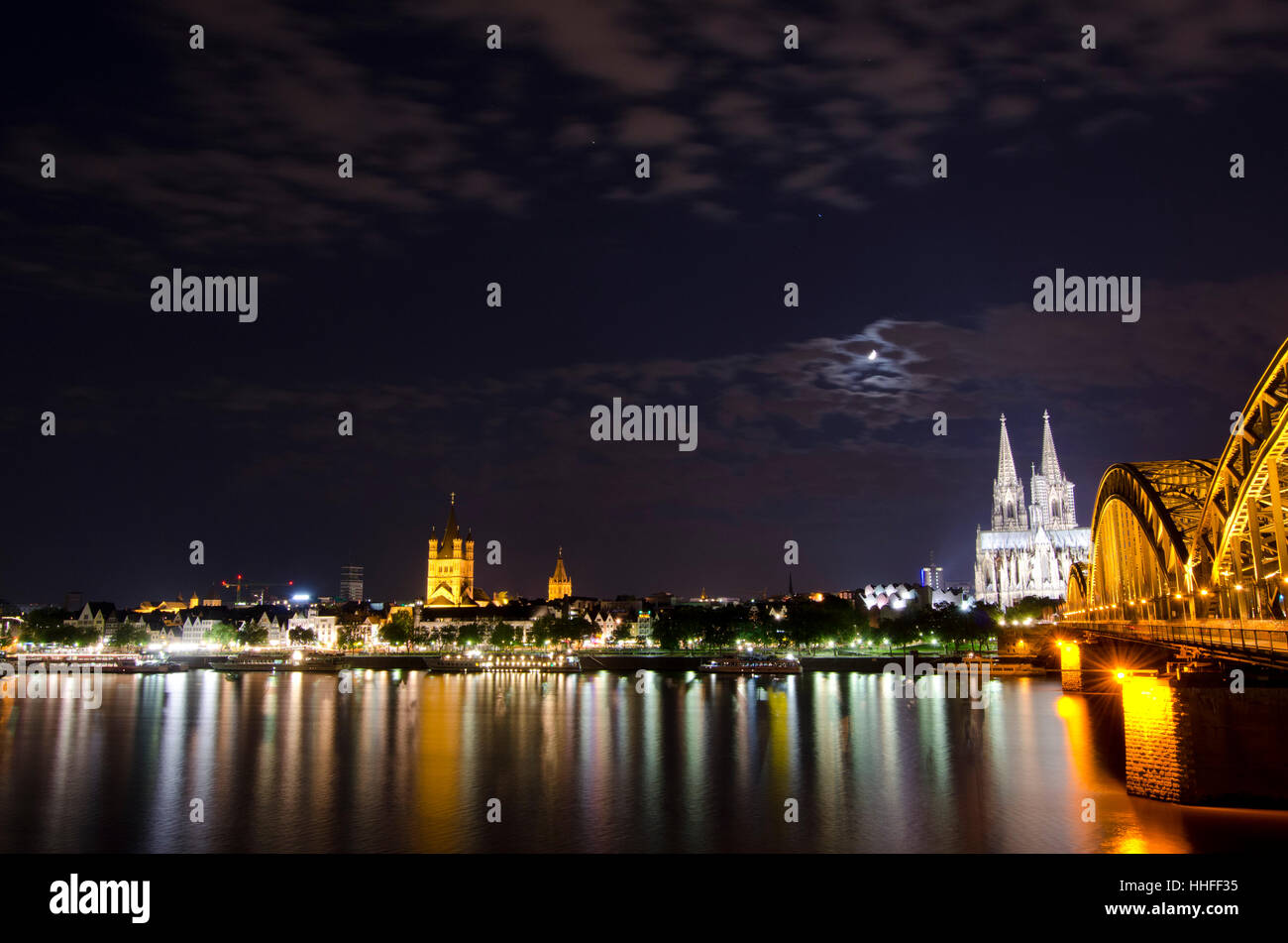 cologne at night Stock Photo - Alamy