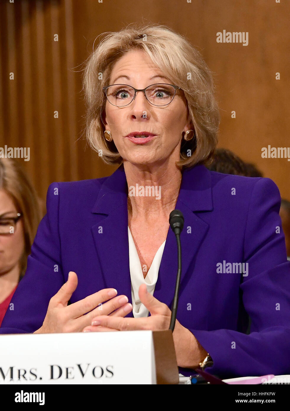 Elisabeth devos hi-res stock photography and images - Alamy