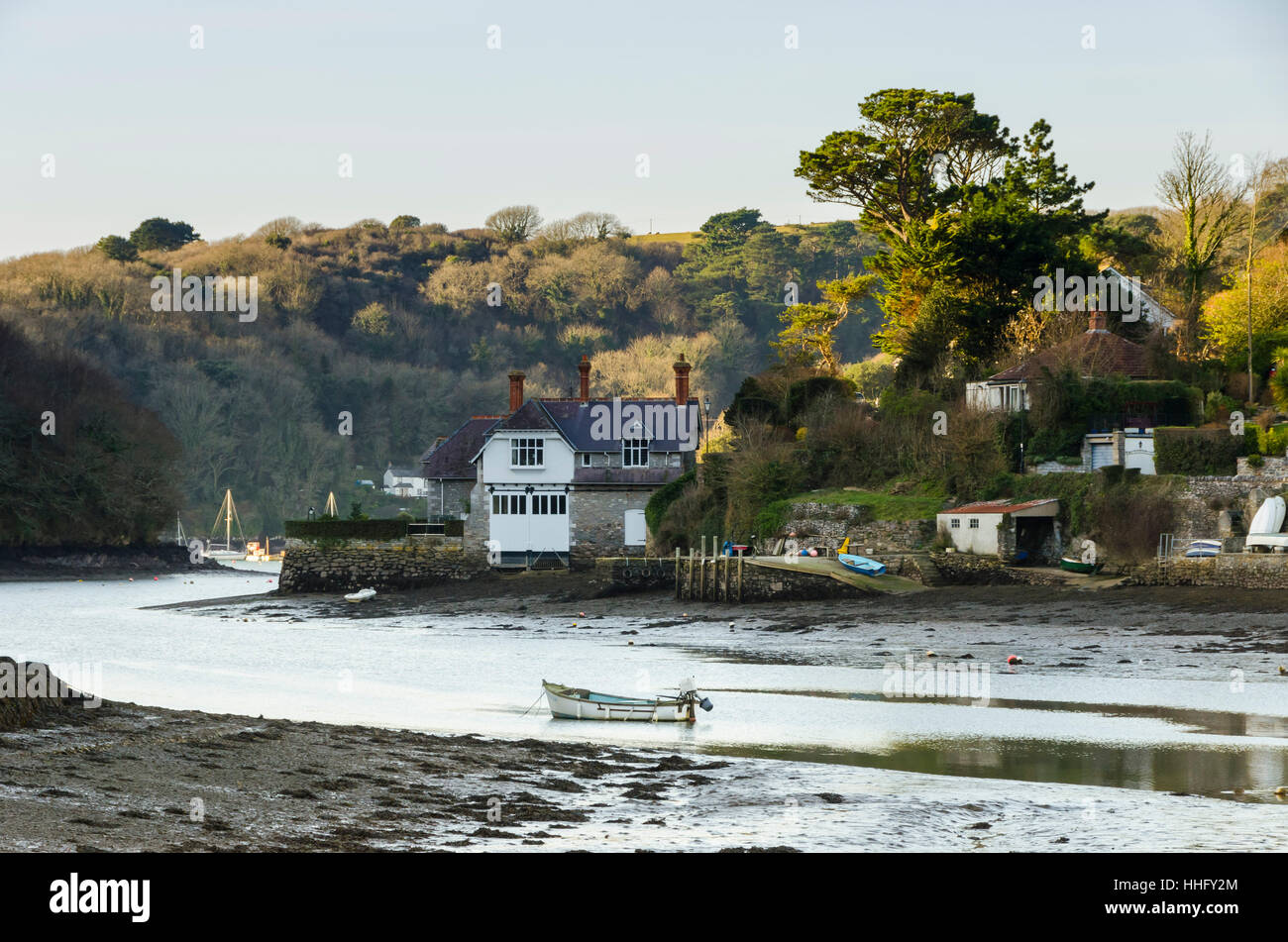 Noss Mayo, Devon, UK. 19th Jan, 2017. UK Weather. A sunny winters day ...