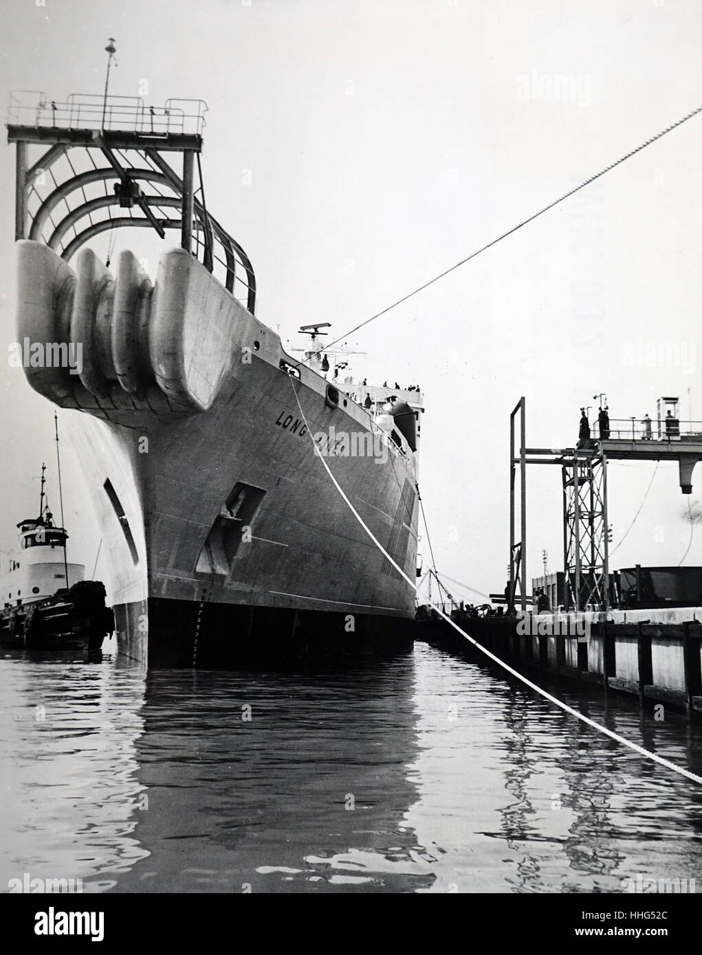 Cable laying ship hi-res stock photography and images - Alamy