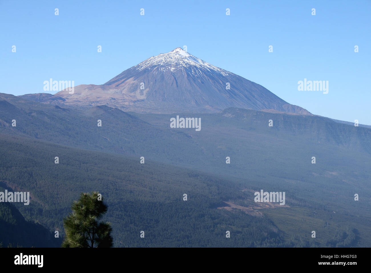 overlooking the snow-capped peak of mount teide,tenerife Stock Photo ...