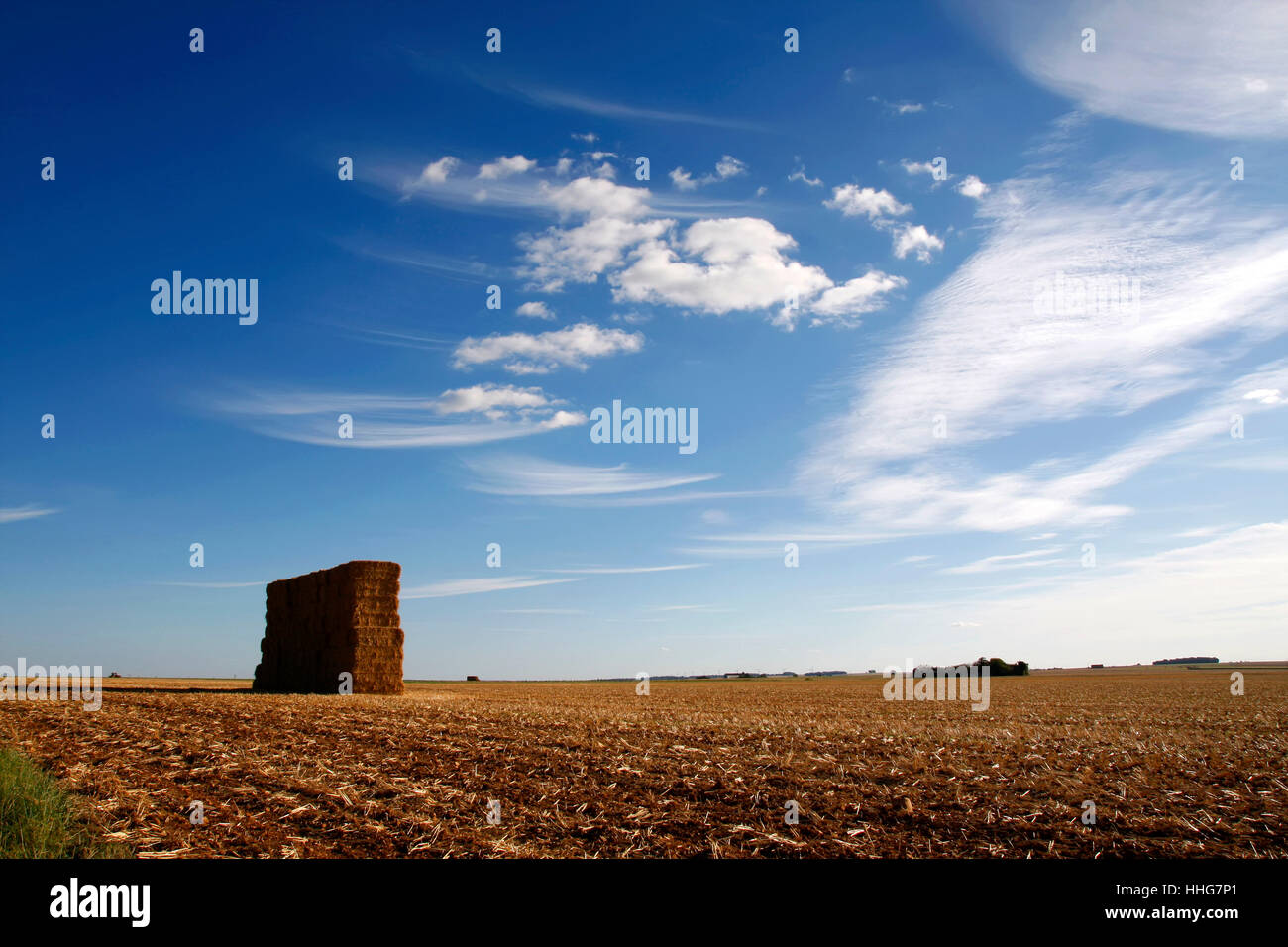 Tall haystack hi-res stock photography and images - Alamy