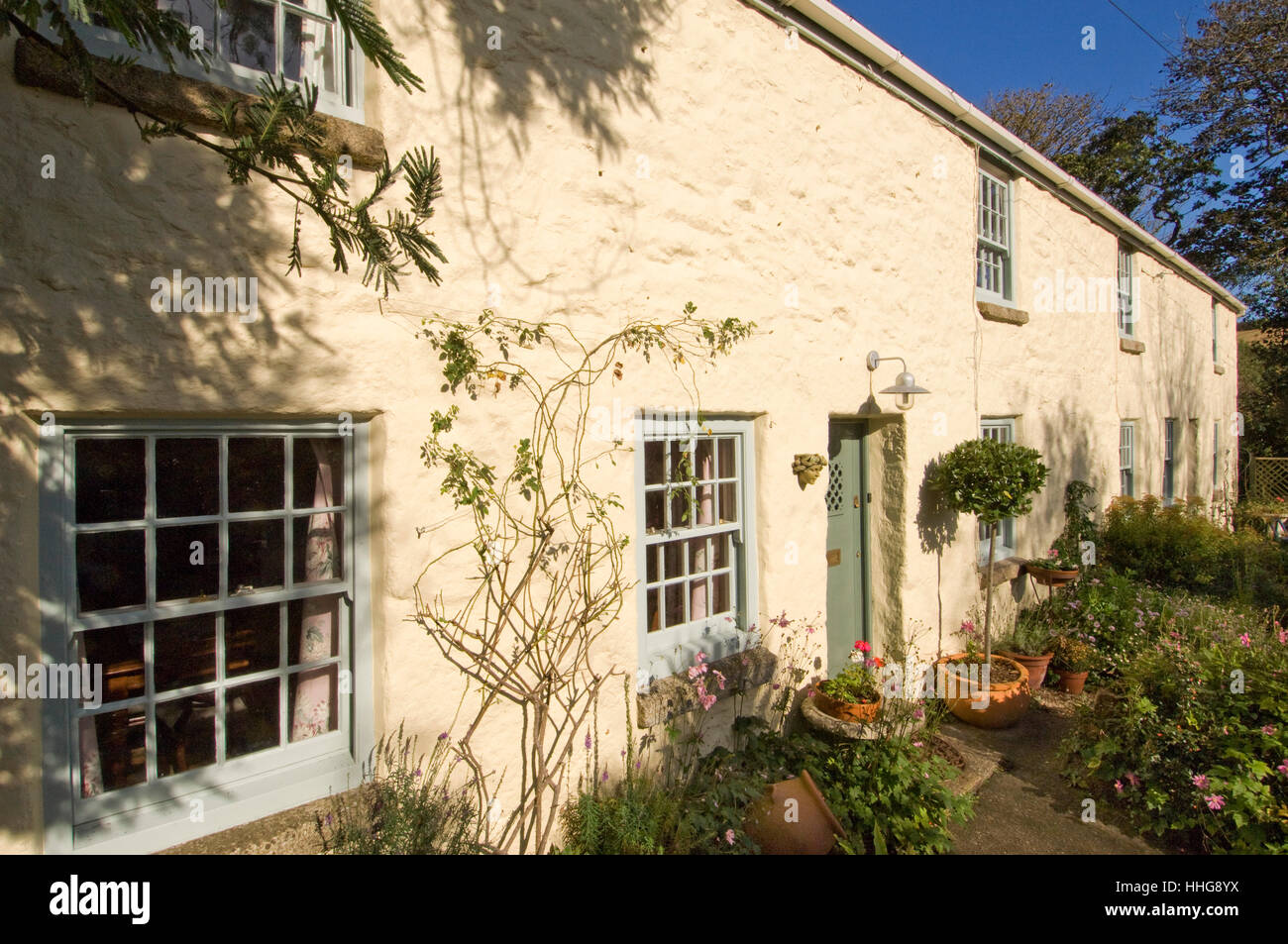 Laura knight cornwall hi-res stock photography and images - Alamy