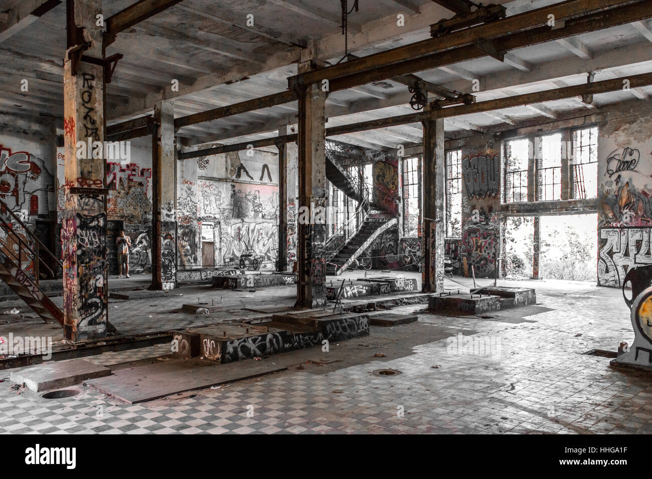 Run Down Factory High Resolution Stock Photography and Images - Alamy
